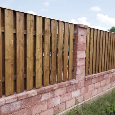 Betonový plot Castello, poloviční kámen 20 x 20 x 14 cm, červený od 95 ...